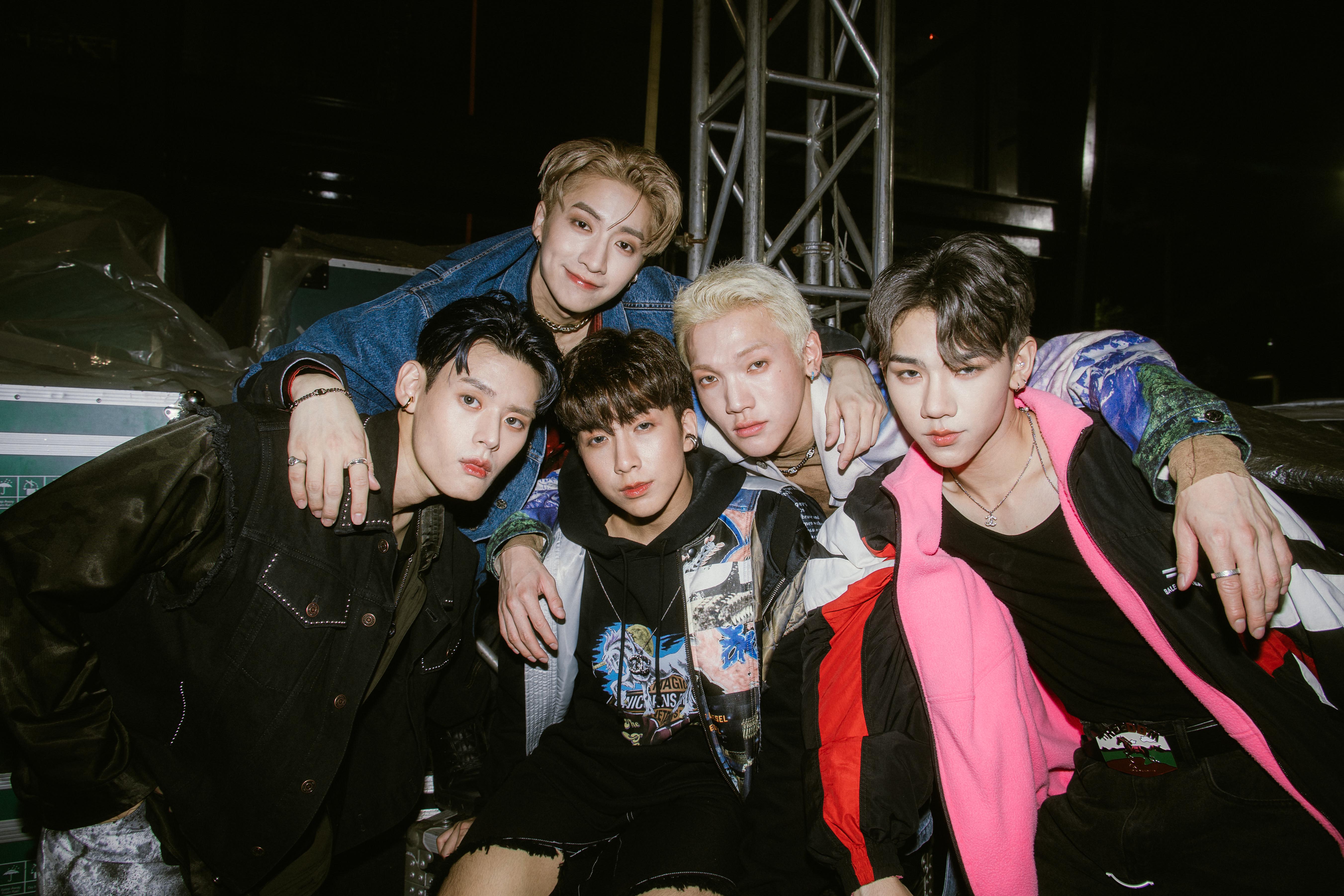 เปิดวาร์ป! บอยกรุ๊ปน้องใหม่ 'PERSES' พร้อมรูป Debut Backstage สุด ...